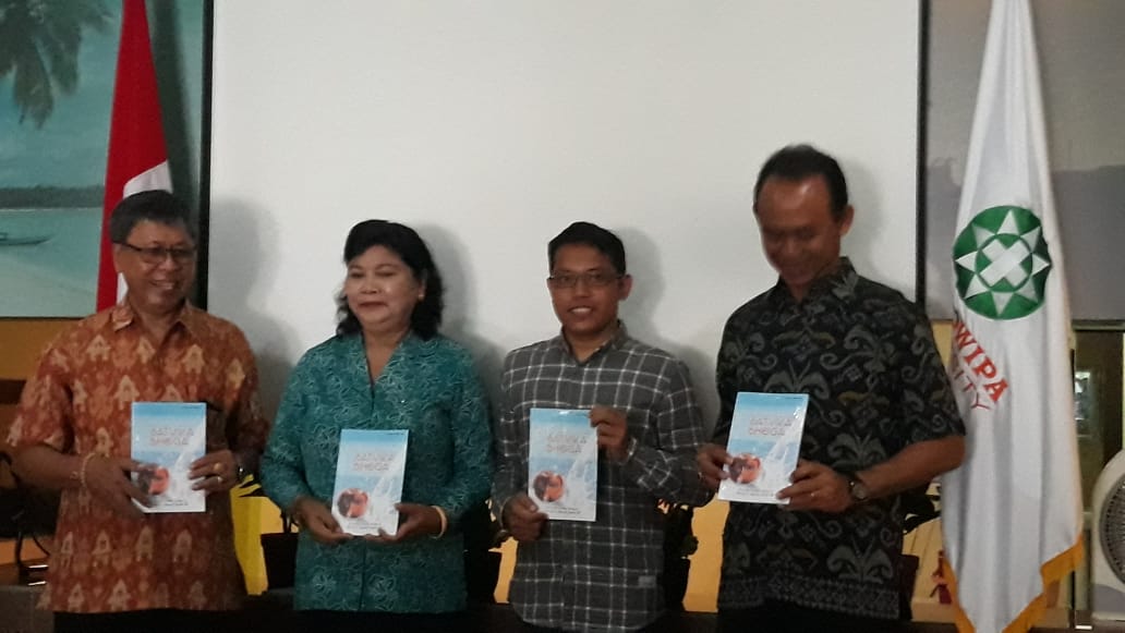 Launching Buku "Susu Sapi Bali sebagai Satvika Bhoga", Prof. Sucipta ...
