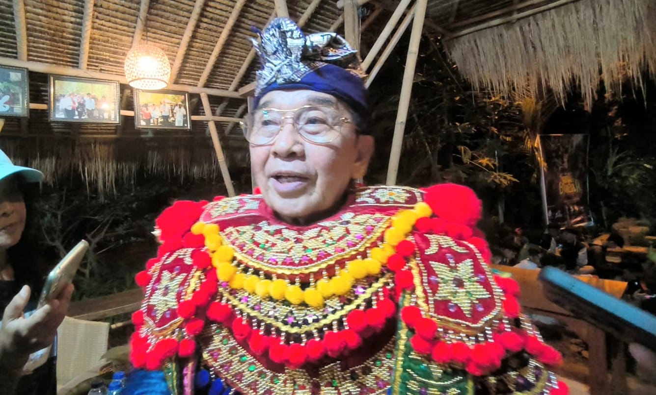 Penutupan Festival Seni Nusantara di Tukad Bindu: Prof. Bandem ...