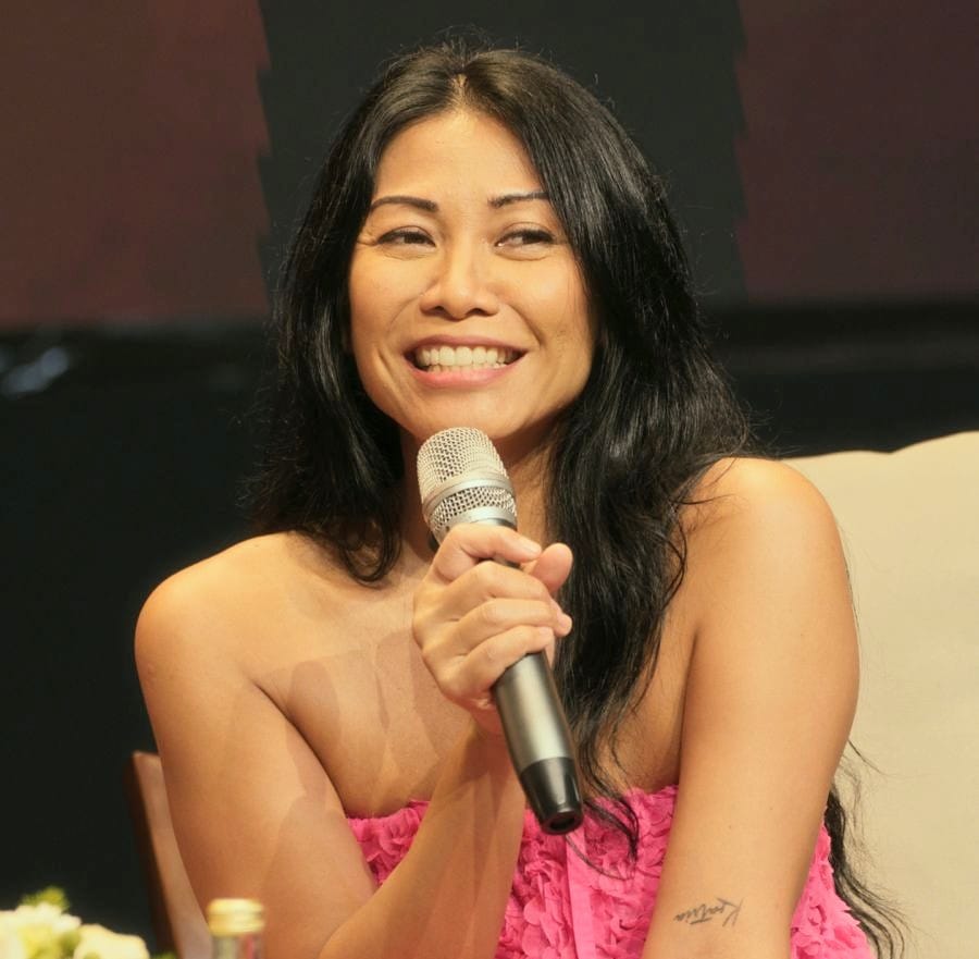 ‘Wave of Glamour’ Bersama Anggun: Perayaan Tahun Baru Penuh Pesona di ...